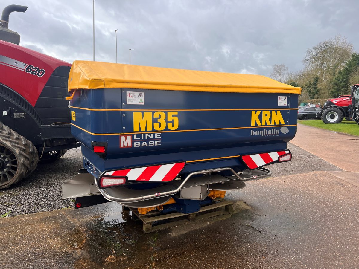 KRM M35 Fertilizer Spreader - James Green Farm Machinery