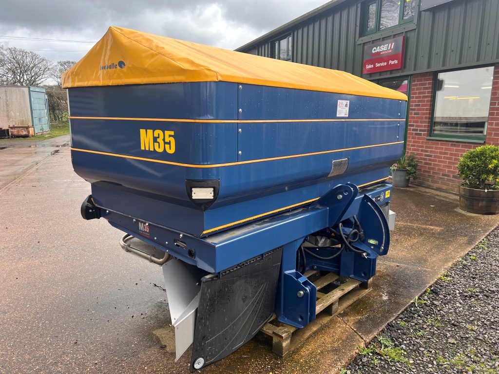 KRM M35 Fertilizer Spreader - James Green Farm Machinery