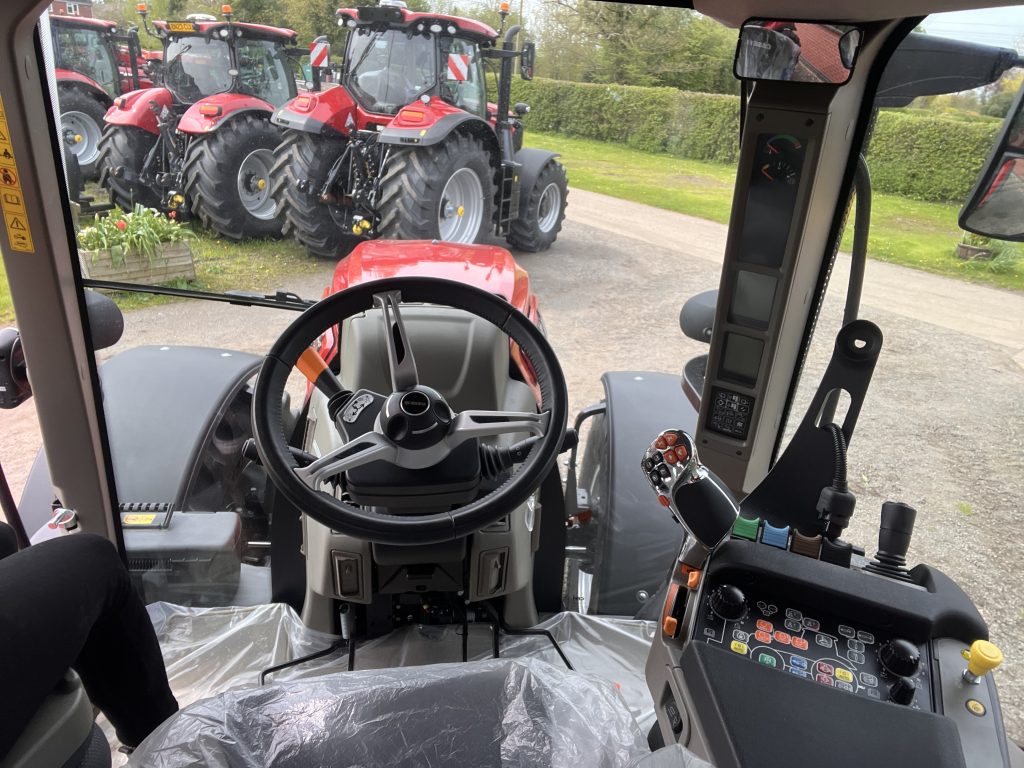 CASE IH PUMA 175 CVX - James Green Farm Machinery